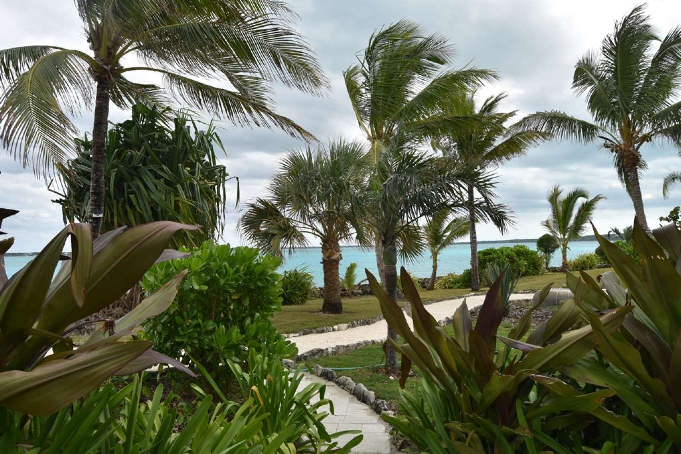 Middle Cay - Eleuthera, Bahamas , Caribbean - Private Islands for Rent