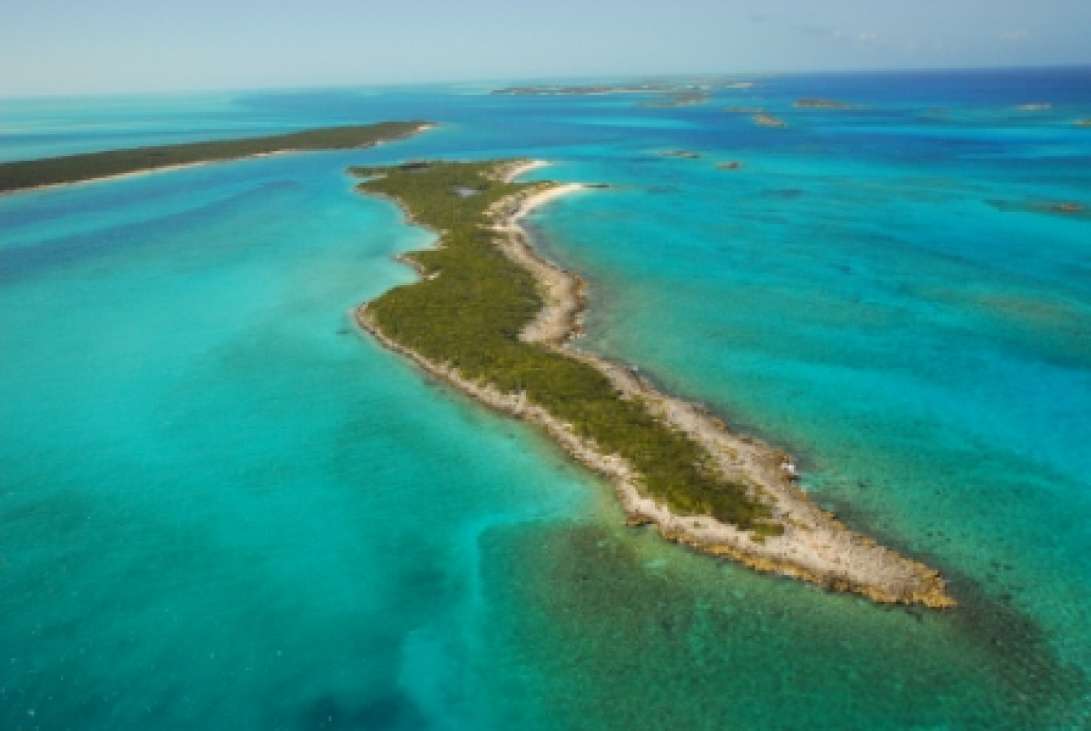 Leaf Cay - The Exumas, Bahamas , Caribbean - Private Islands for Sale